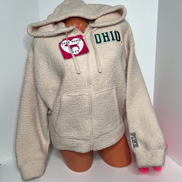 PINK Victoria's Secret | Tops | Victorias Secret Pink M Sherpa ...